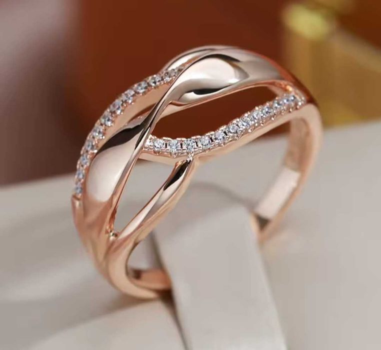 GR9, inel placat aur 14k,zirconiu alb, model superb, nou/marcat Timisoara • OLX.ro