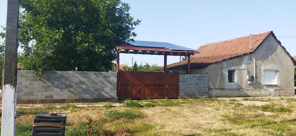 Casa autonoma energetic la 10min de molul din Arad Sofronea • OLX.ro