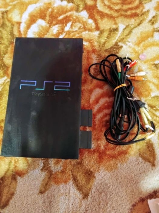 PS2 PlayStation 2 + 2 manete + 14 jocuri – trimit prin curier Descrier ...