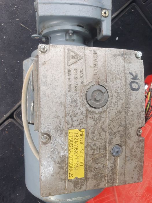 Motor trifazic cu reductor Gilau • OLX.ro