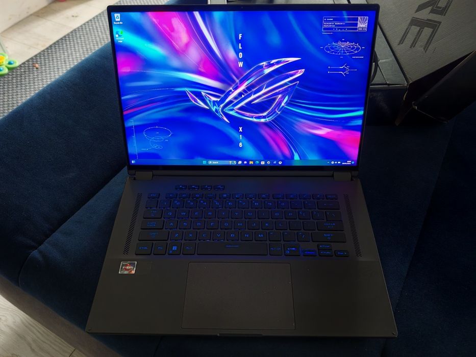 Asus Rog flow X16, Ryzen 6900HS,QHD+, 165 Hz, 32GB, 1TB M. 2, RTX 3070 ...