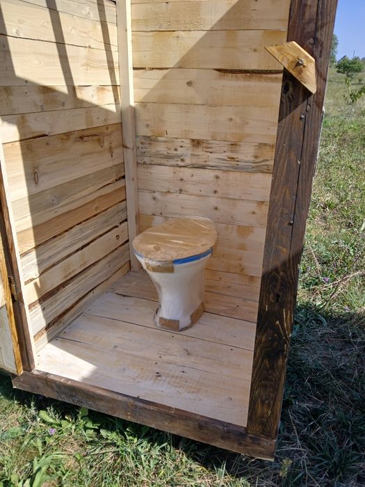 Toaleta gradina veceu Sfantu Gheorghe • OLX.ro