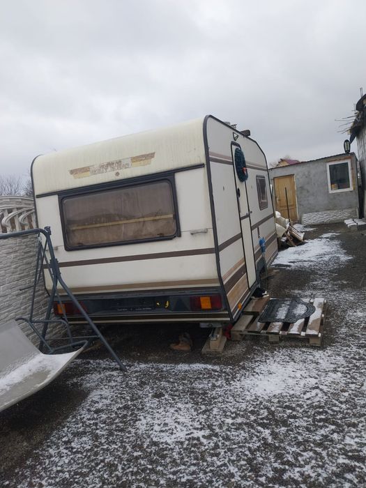 Vând rulota totul funcțional! Drumul Carului • OLX.ro