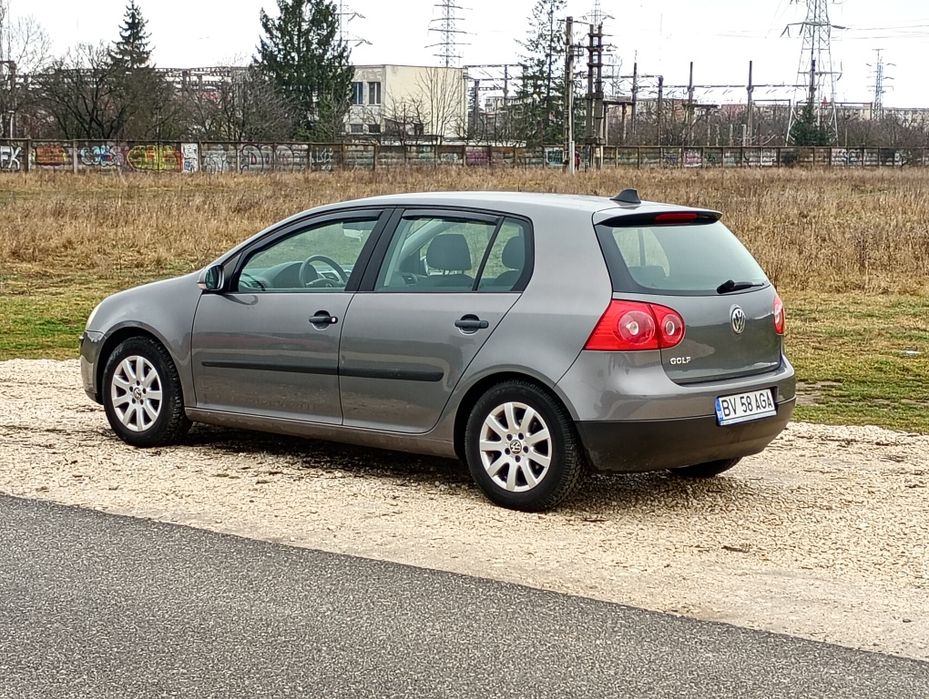VW Golf 67.000 km Brasov • OLX.ro