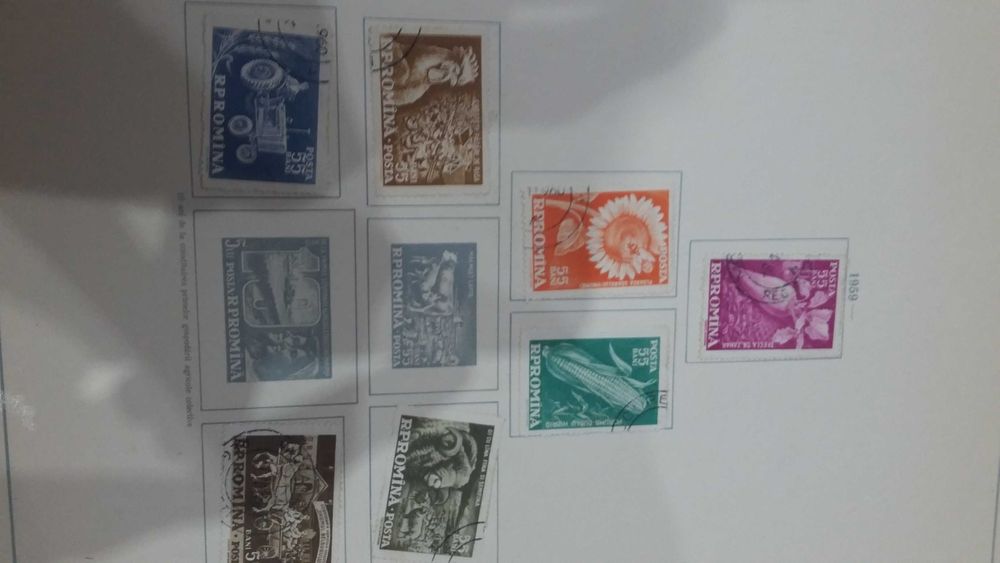 Vand colectie de timbre vechi de aproximativ 400 buc, anii 1940-1960 ...