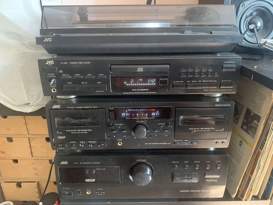 Turn JVC pickup, dublu deck, cd player și amplificator Baia Mare • OLX.ro