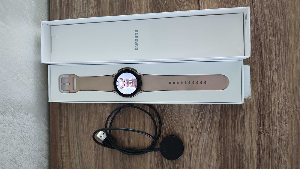 Samsung Galaxy Watch 4 LTE 40mm гр. Пловдив Каменица 1 • OLX.bg