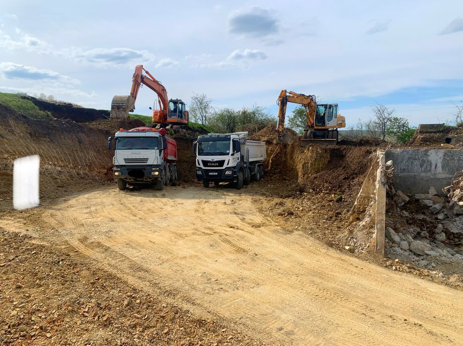 Inchirieri utilaje Excavator Buldozer Basculante 8x4 Demolari Picon ...