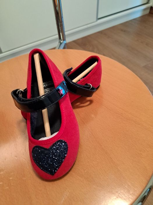 Pantofi de fetita Poieni-Suceava • OLX.ro