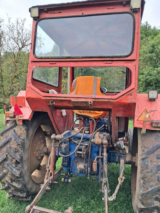Vand tractor U650 Fenis • OLX.ro