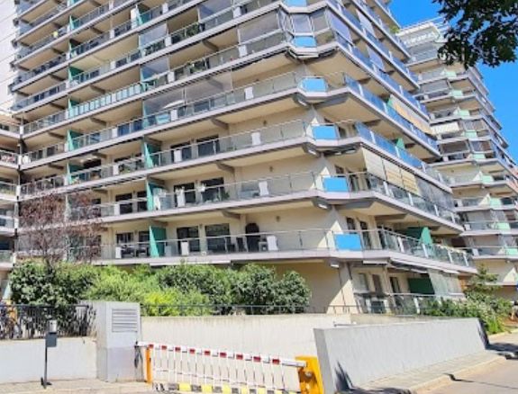 Vand loc parcare SUBTERAN New Town Residence, Baba Novac, Dristor ...