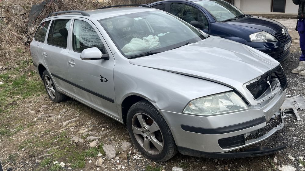 Шкода октавия на части гр. Смолян Стар център • OLX.bg