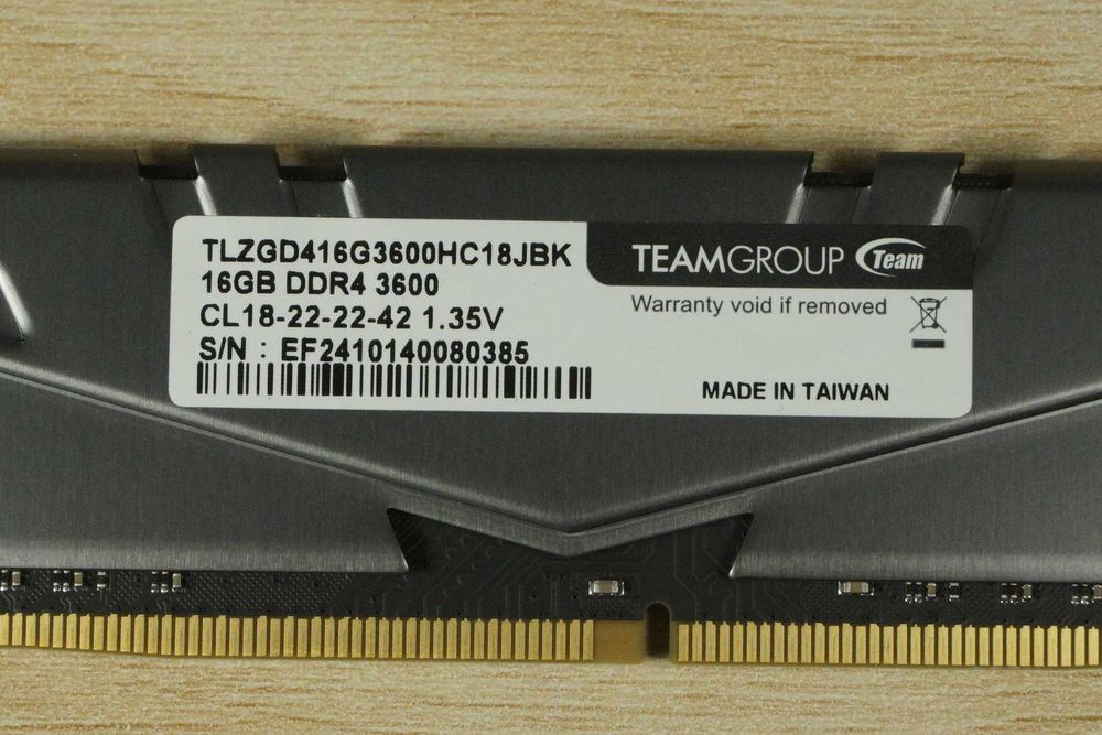 32GB (2x16) RAM памет TeamGroup Tforce Vulcan Z DDR4 3600 CL18 Вкл ДДС ...