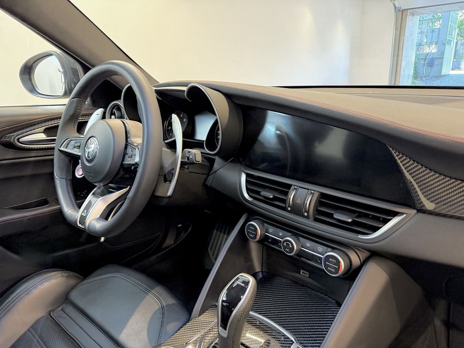 Alfa Romeo Giulia 320cp interior QV (TVA deductibil) Cluj-Napoca • OLX.ro