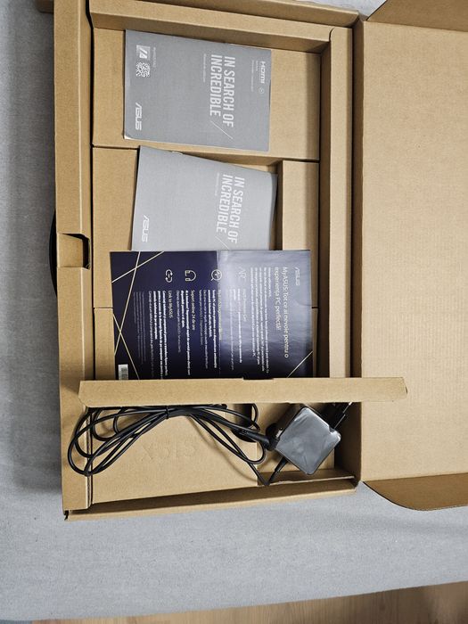 Laptop ASUS X515EA Windows 11 CU LICENTA, cu procesor Intel® Core™ i3 ...