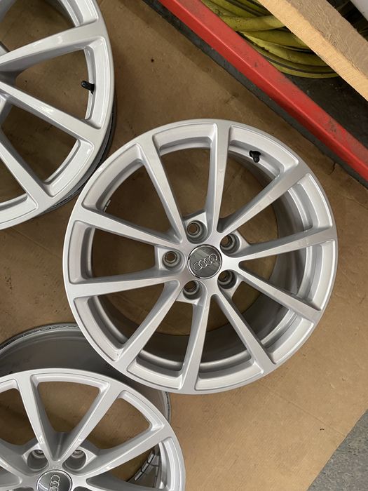 Jante Audi 17 A6 C8 A4 B8 B9 si Allroad Q5 FACTURA stare excelenta Brasov • OLX.ro
