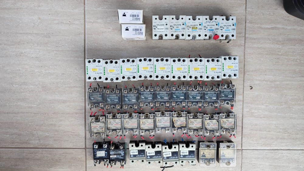 Vînd releu static , regulator de temperatura cu 12 zone. Timisoara • OLX.ro