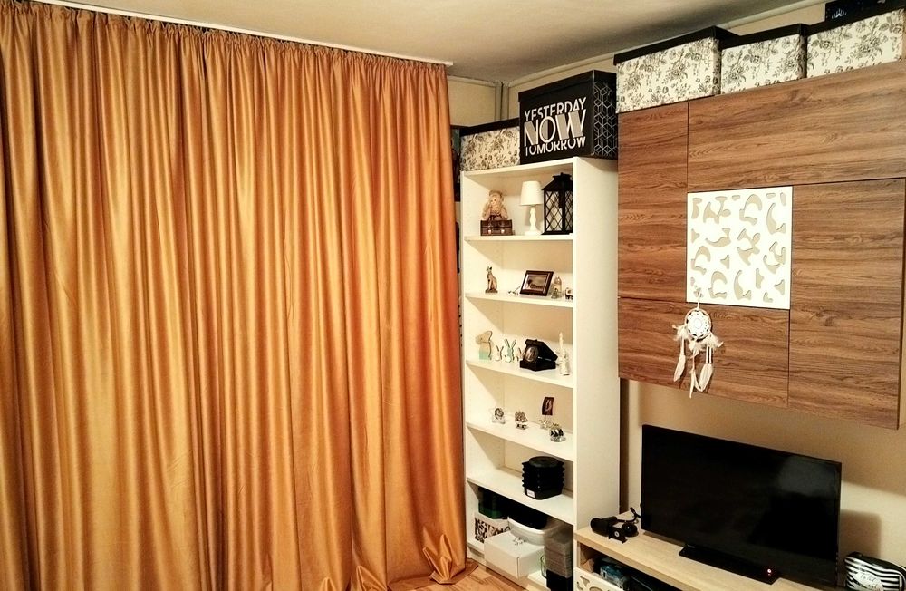 Draperie din catifea culoare mustar Bran • OLX.ro