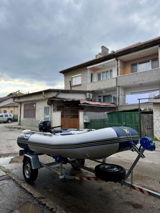 Продава се надуваема лодка Zodiac Cadet 310 (2012) с двигател Tohatsu гр. Добрич ЖП Гара • OLX.bg