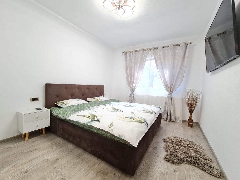 Casa cu 2 apartamente/curte privata- zona Craiter Brasov • OLX.ro