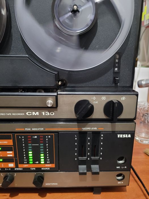 Magnetofon Tesla CM130 Bucuresti Sectorul 3 • OLX.ro
