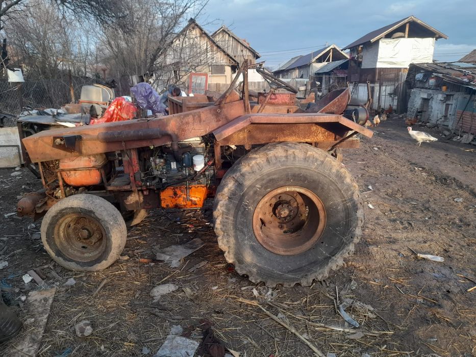 Motor tractor U445 leut Preajba Mare • OLX.ro