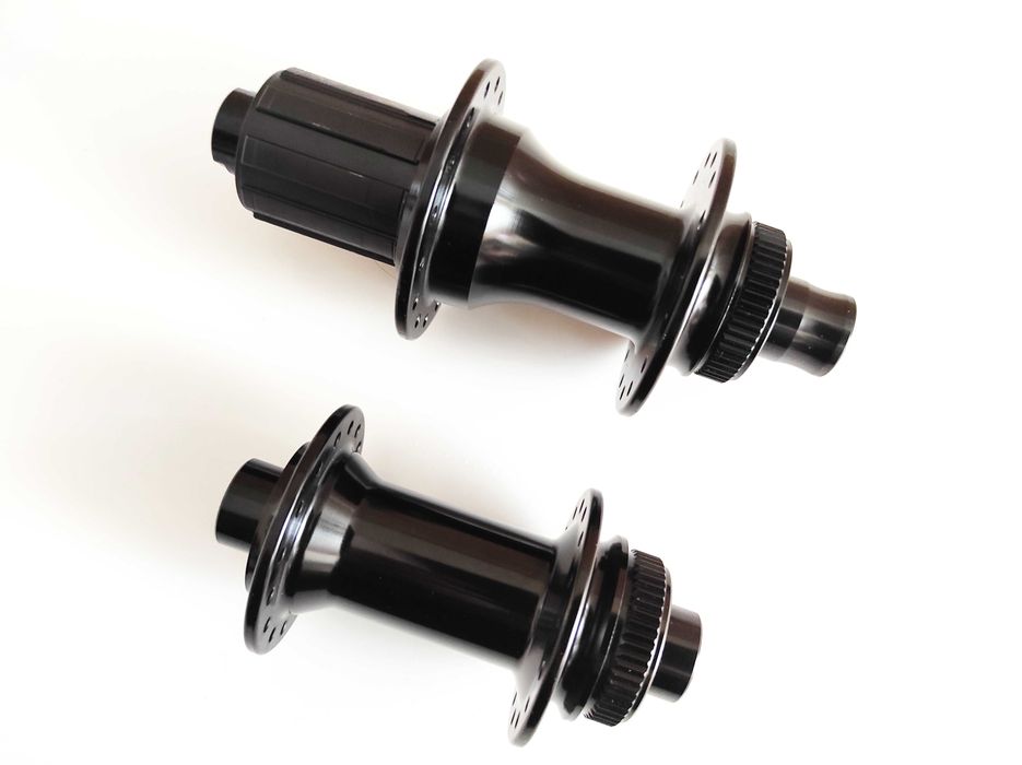 Pereche butuci Formula CL-712 si RXC-142S 12x100mm/12x142mm, 32h, disc ...