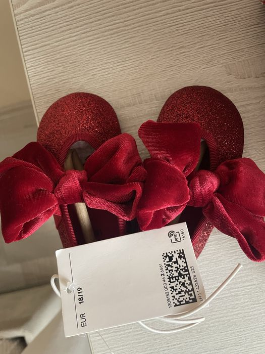 Рокля, обувки и фиби с панделки гр. Пловдив Кючук Париж • OLX.bg