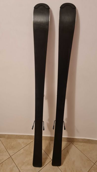 Schiuri Wedze 140 cm plus bețe 110 cm cadou Fetesti • OLX.ro