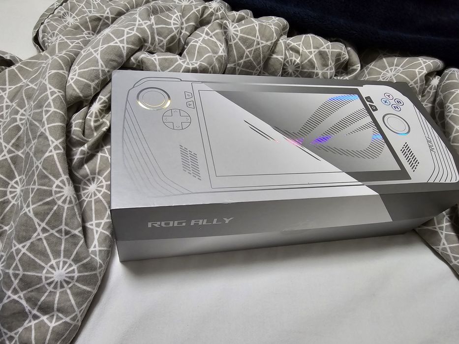 Asus rog ally folosit 1 luna Tulcea • OLX.ro