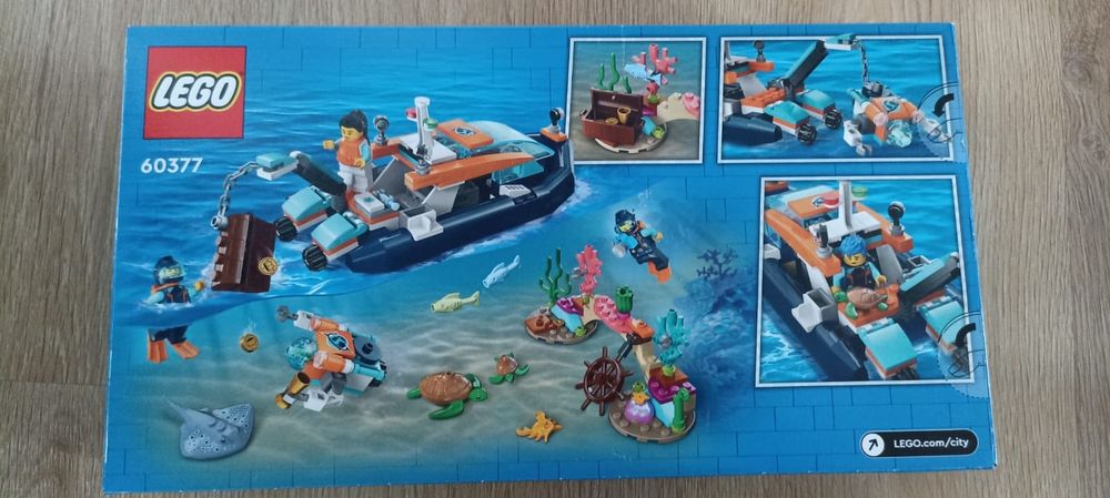 Nou! Sigilat!- LEGO® City - Barca pentru scufundari de explorare Brasov ...