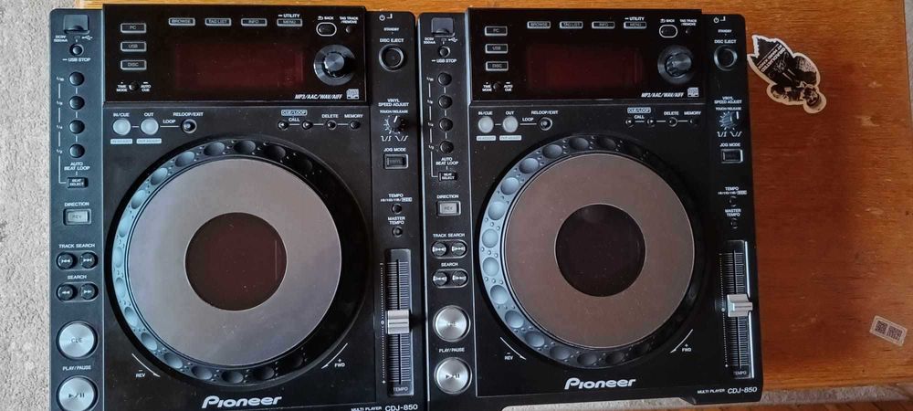 Vand Pionneer CDJ 850 MK2 si Mixer Pioneer 250 MK2 Bistrita • OLX.ro