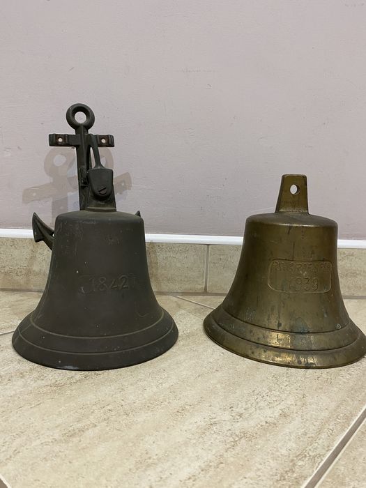 Clopote vintige bronz 1939 Graf-Spee Gura Vaii • OLX.ro