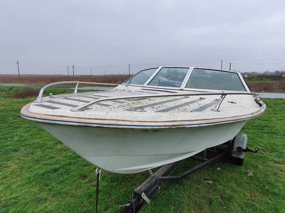 Barca Rosoma AMF Crestliner 775 + peridoc RIBA BV1500 Bucuresti ...