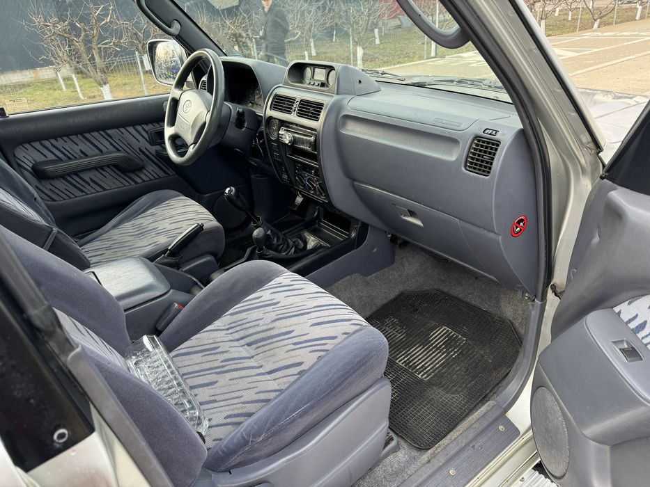 Toyota land cruiser j90 Roman • OLX.ro