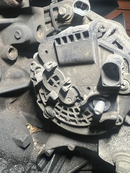 Alternator iveco daily euro 4 si 5 Bacu • OLX.ro