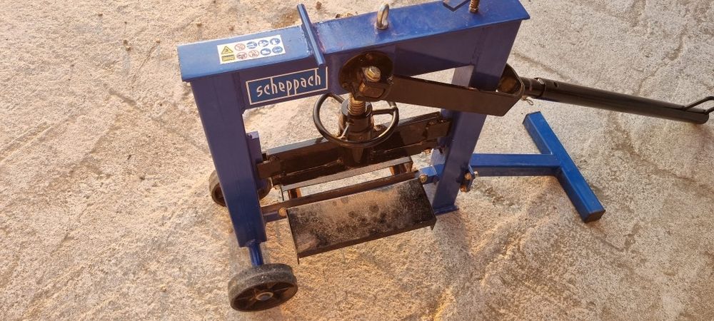 Ofer spre inchiriat scule construcții Mai compactor Placa compactoare ...