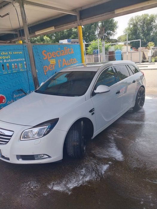 Opel insignia sport turer Valcani • OLX.ro