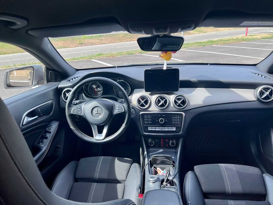 Mercedes-Benz CLA 180d -automata DCT- Euro 6--FARA Daune--AN 2018 ...