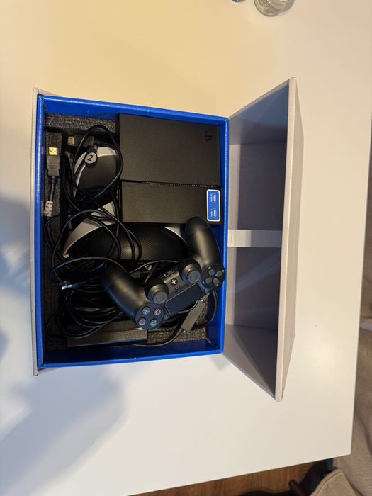 PlayStation VR очила + Нов Sony Playstation 4 DualShock 4 v2 Wireless. гр. София Стрелбище • OLX.bg