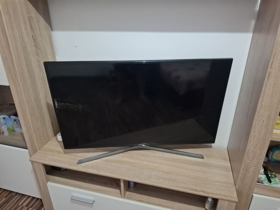 TV samsung smart Bascov • OLX.ro