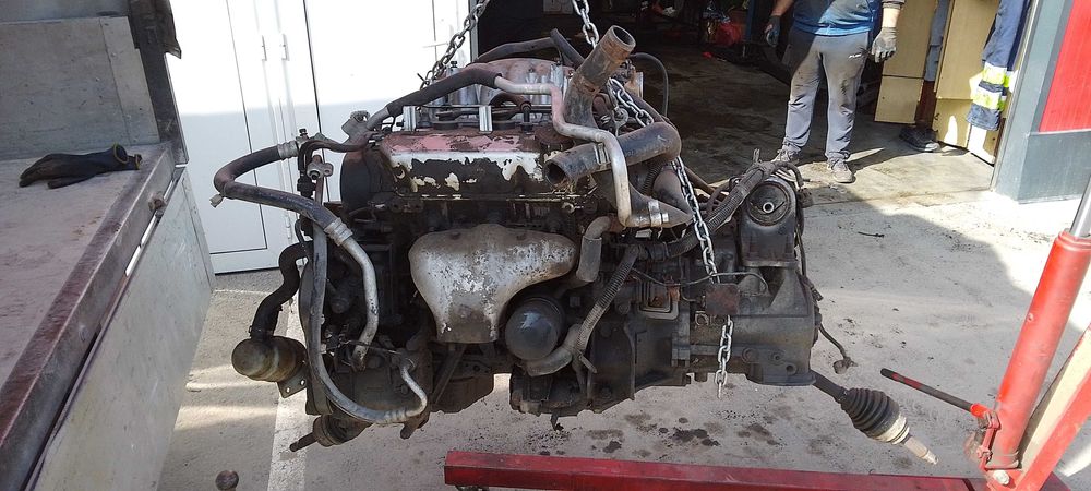 Двигател mitsubishi 6a13 и скоростна кутия от Галант ea5a гр. Варна ...