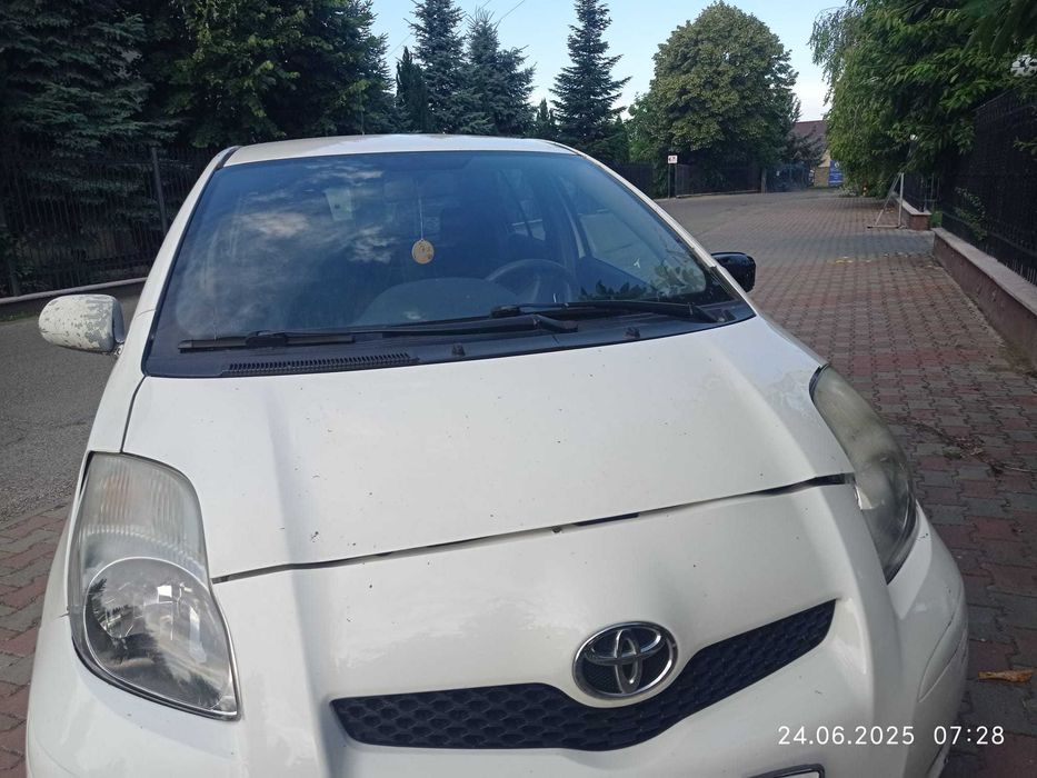Vand Toyota Yaris 1.0 vvti 2011 ---1600 euro Iasi • OLX.ro