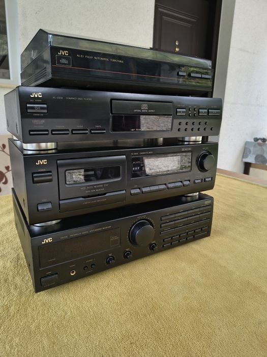 Linie Audio JVC cu Pick up Santejude-Vale • OLX.ro