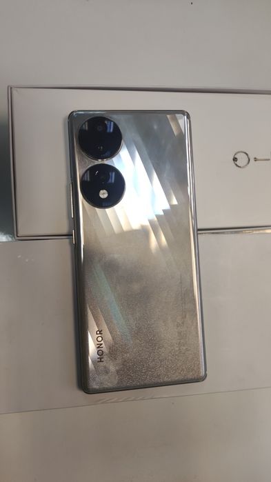 Honor 70, Dual SIM, 8GB RAM, 256GB, 5G, Crystal Silver Constanta • OLX.ro