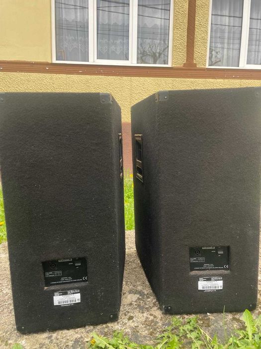 Vand boxe Peavey Floresti • OLX.ro