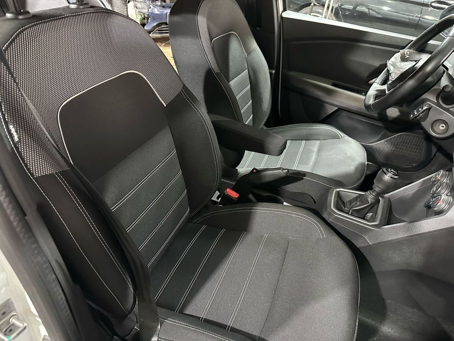 Dacia Logan Comfort 2024 1.0TCe 15.000km Usor Avariata PRET FIX ...