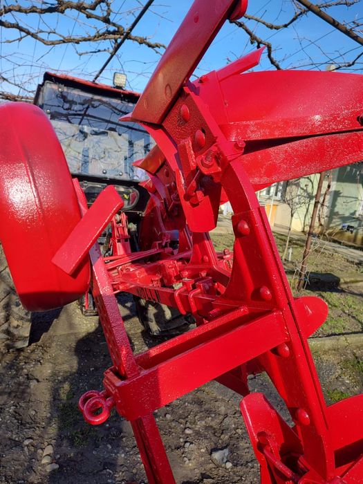 Plug reversibil Volli cu 3 trupite Cehu Silvaniei • OLX.ro