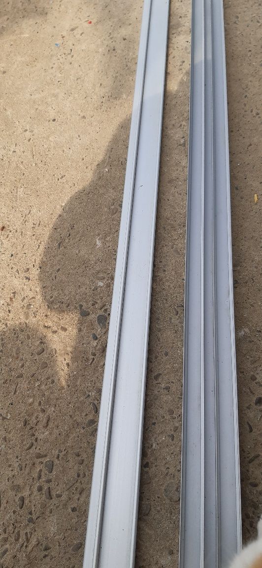 Sistem complet pentru 3 usi culisante ,marca SKM 80 AY,nou. Barnova ...
