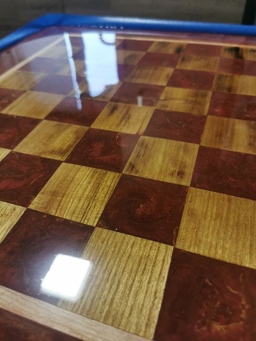 Șah din Rășină Epoxy și lemn de stejar (doaga de butoi) Bucuresti ...